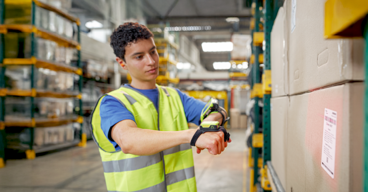 Zebra WT6400 and RS2100: The Efficient Warehouse Duo | Aimtec Insights